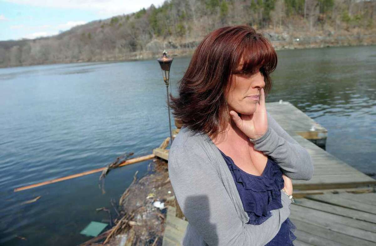 Stratford firefighters help family with flood losses