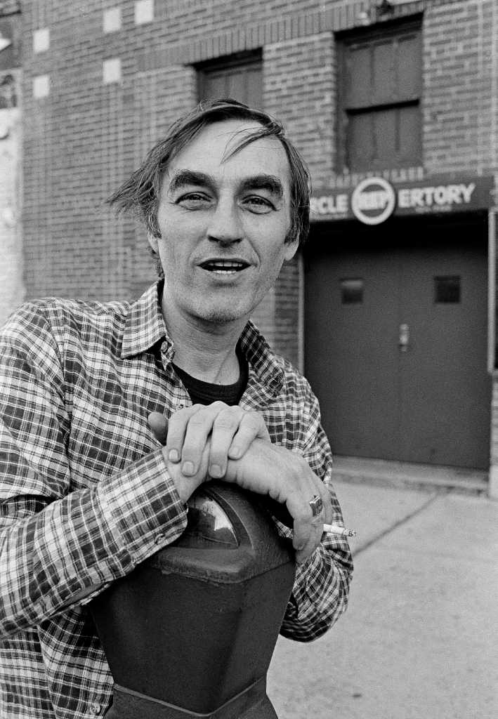 Pulitzer-winning playwright Lanford Wilson dies