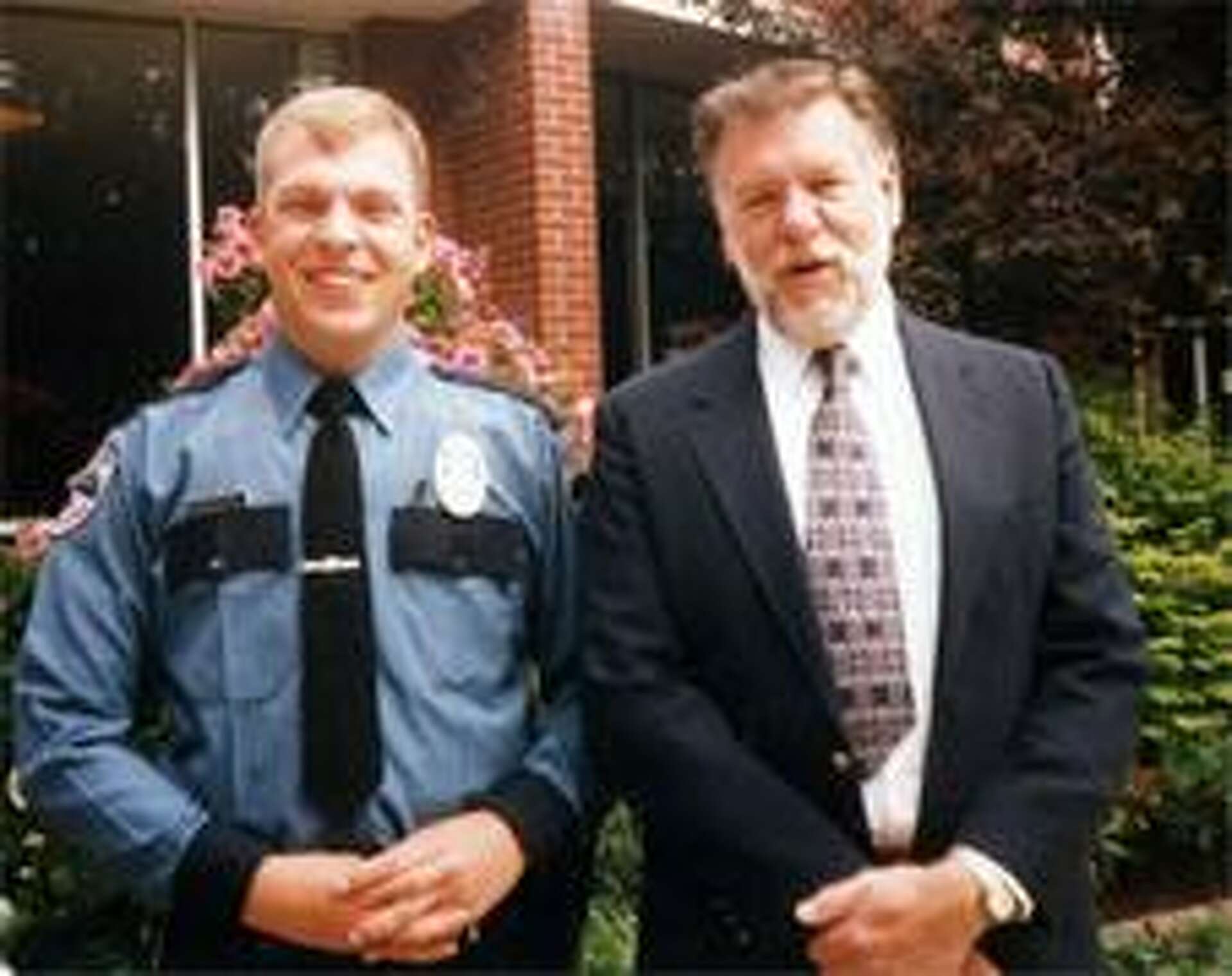 Report: Accused Seattle cop killer tried to kill himself