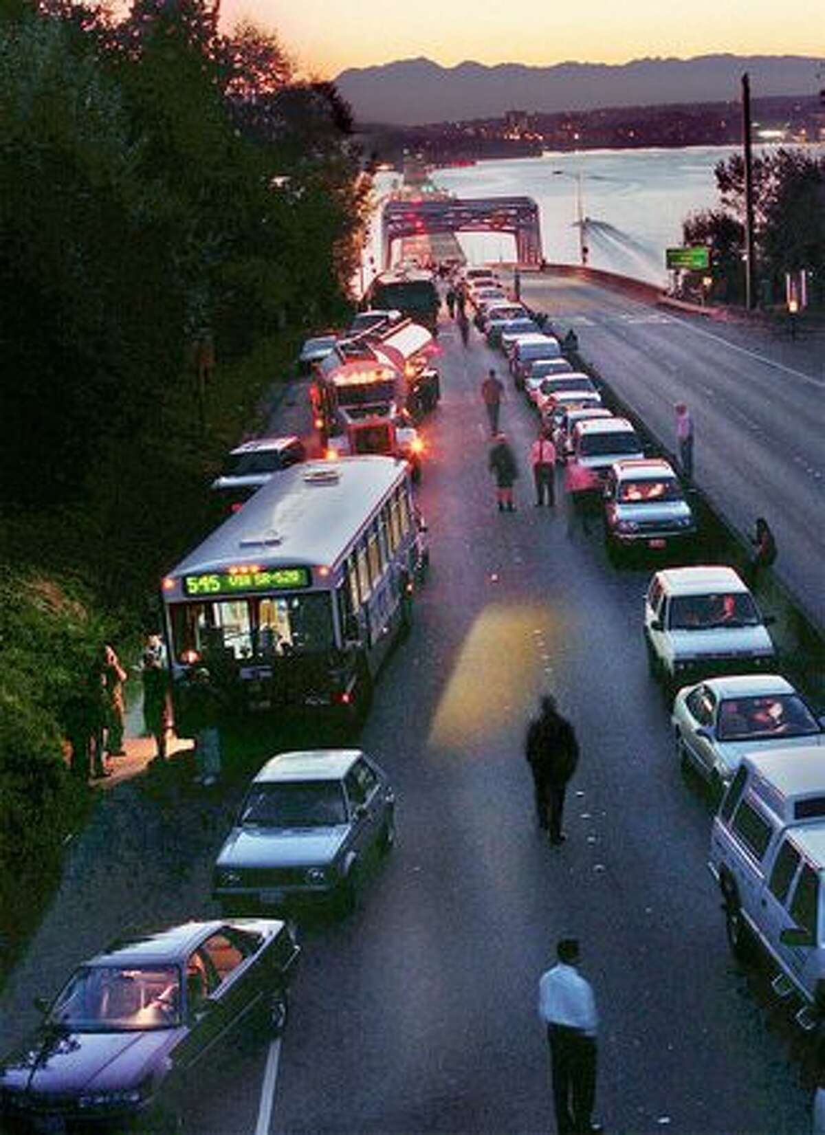 Photos: As new 520 bridge opens westbound lanes, look back on the old one