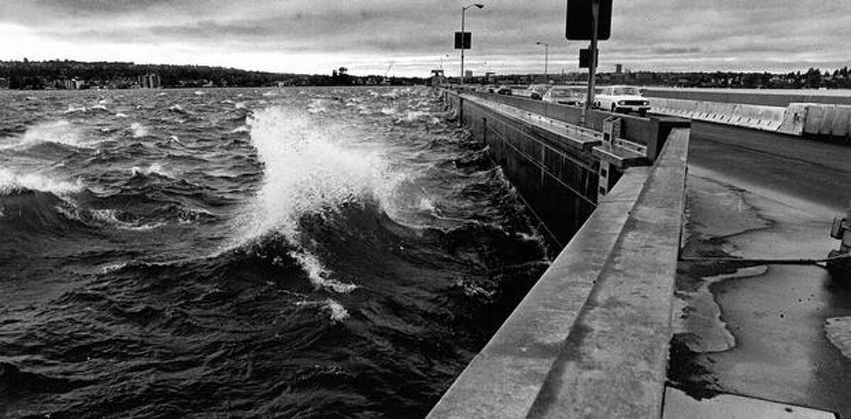 Photos: As new 520 bridge opens westbound lanes, look back on the old one