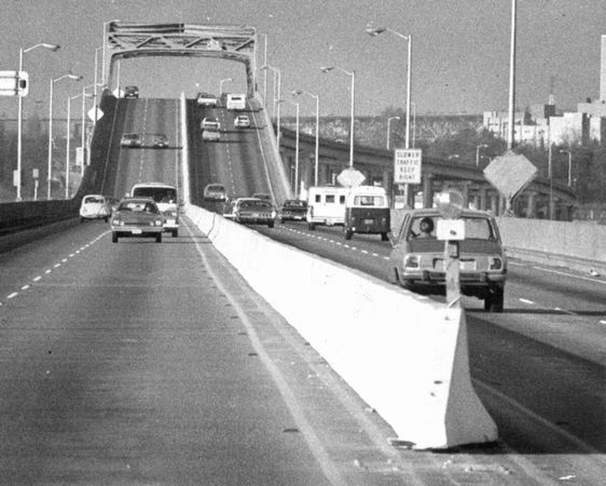 Photos: As new 520 bridge opens westbound lanes, look back on the old one