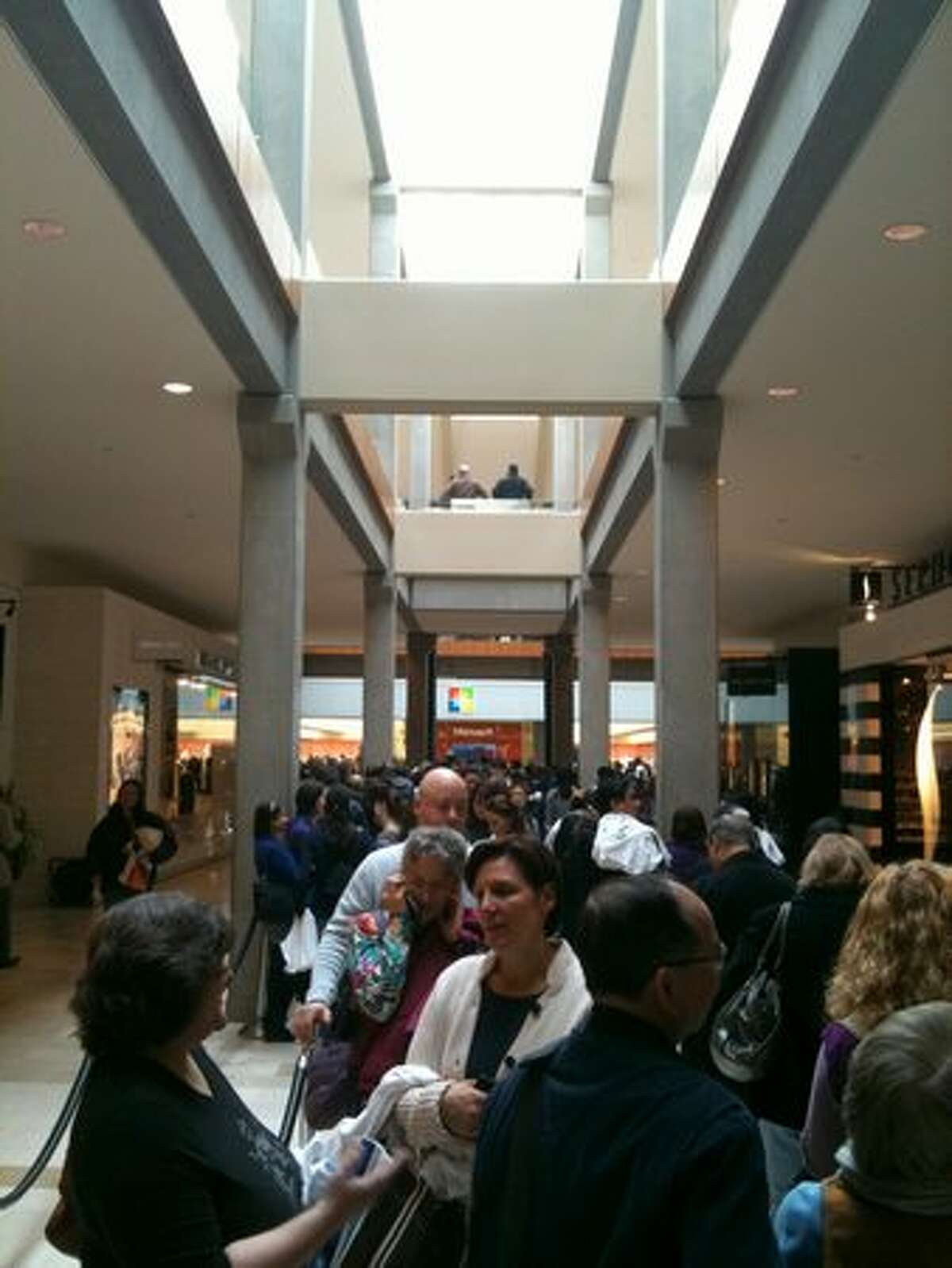 Microsoft Store opens at Bellevue Square