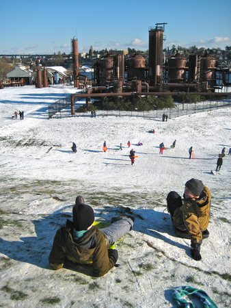 Snow in Seattle (11/22/10)