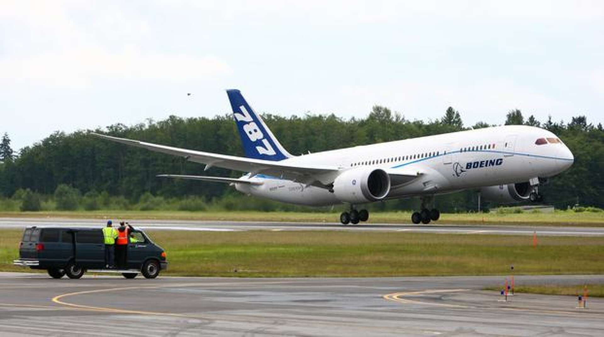 Boeing 787 sets two world records