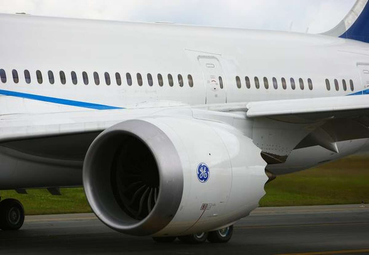 Boeing finishes tests for GE-engine 787