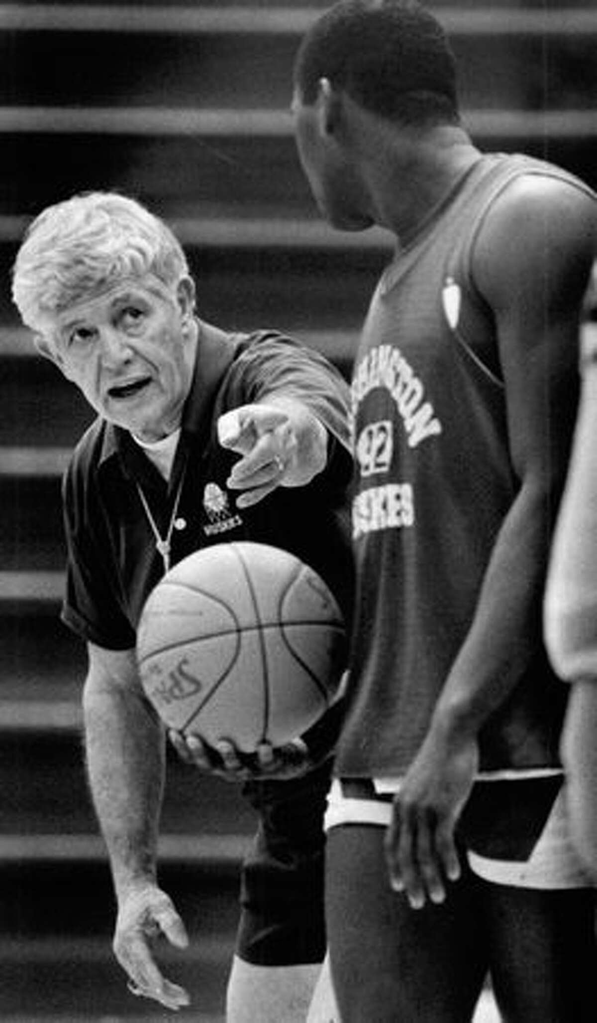 Legendary Washington basketball coach Marv Harshman dead at 95