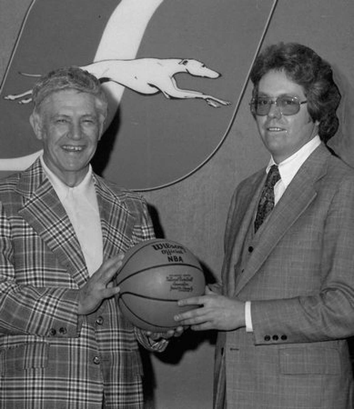 Legendary Washington basketball coach Marv Harshman dead at 95