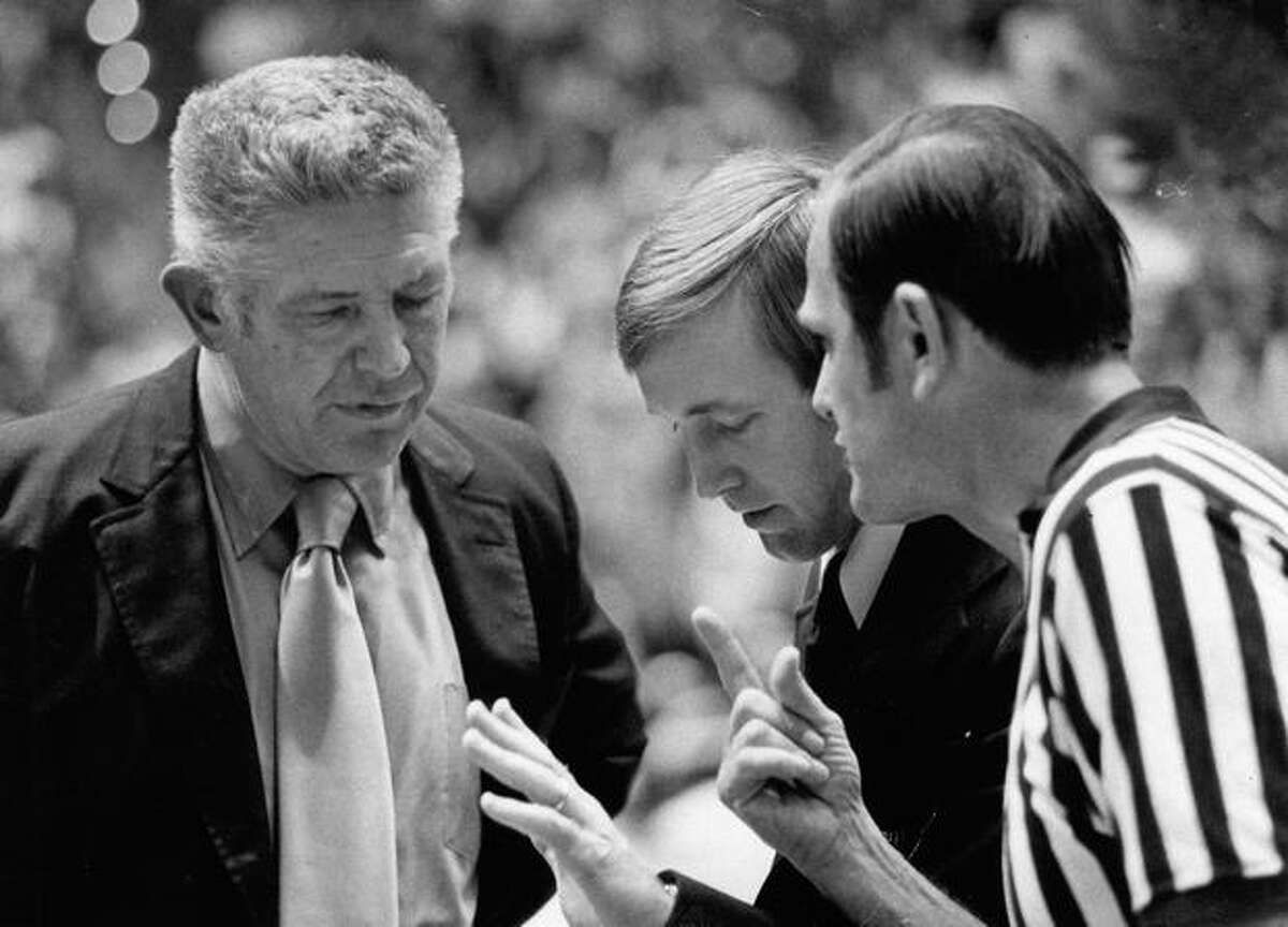 Legendary Washington basketball coach Marv Harshman dead at 95
