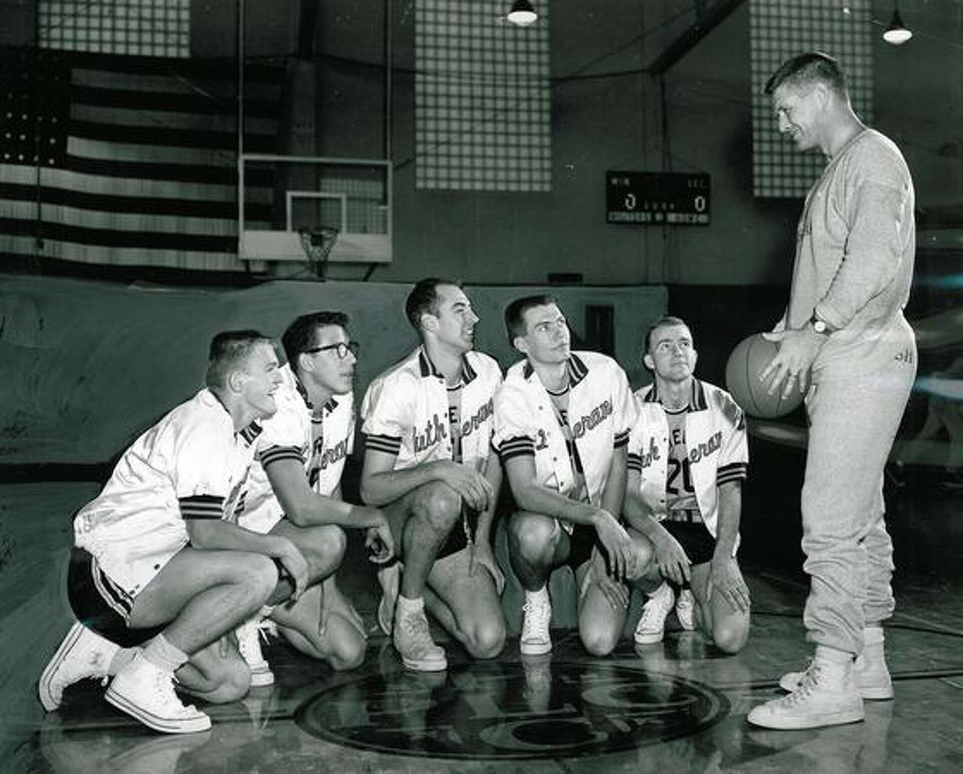 Legendary Washington basketball coach Marv Harshman dead at 95