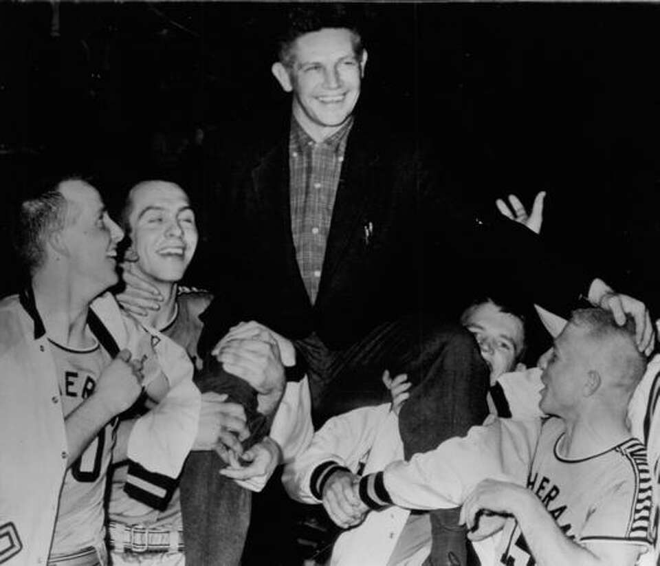 Legendary Washington basketball coach Marv Harshman dead at 95