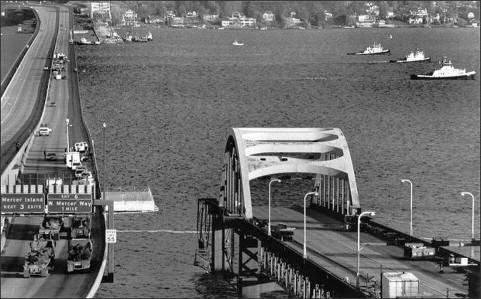 Washington: Floating bridge capitol of the world