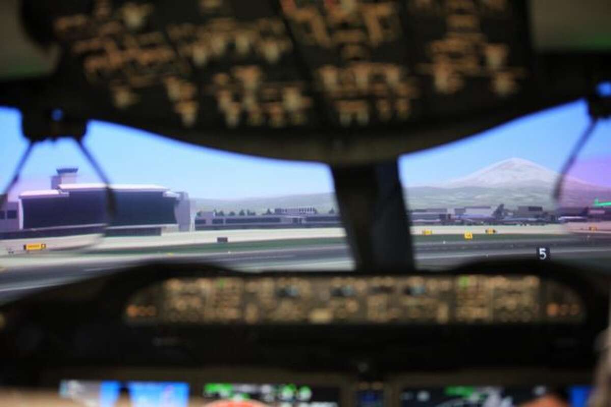 Boeing 787 full-flight simulator