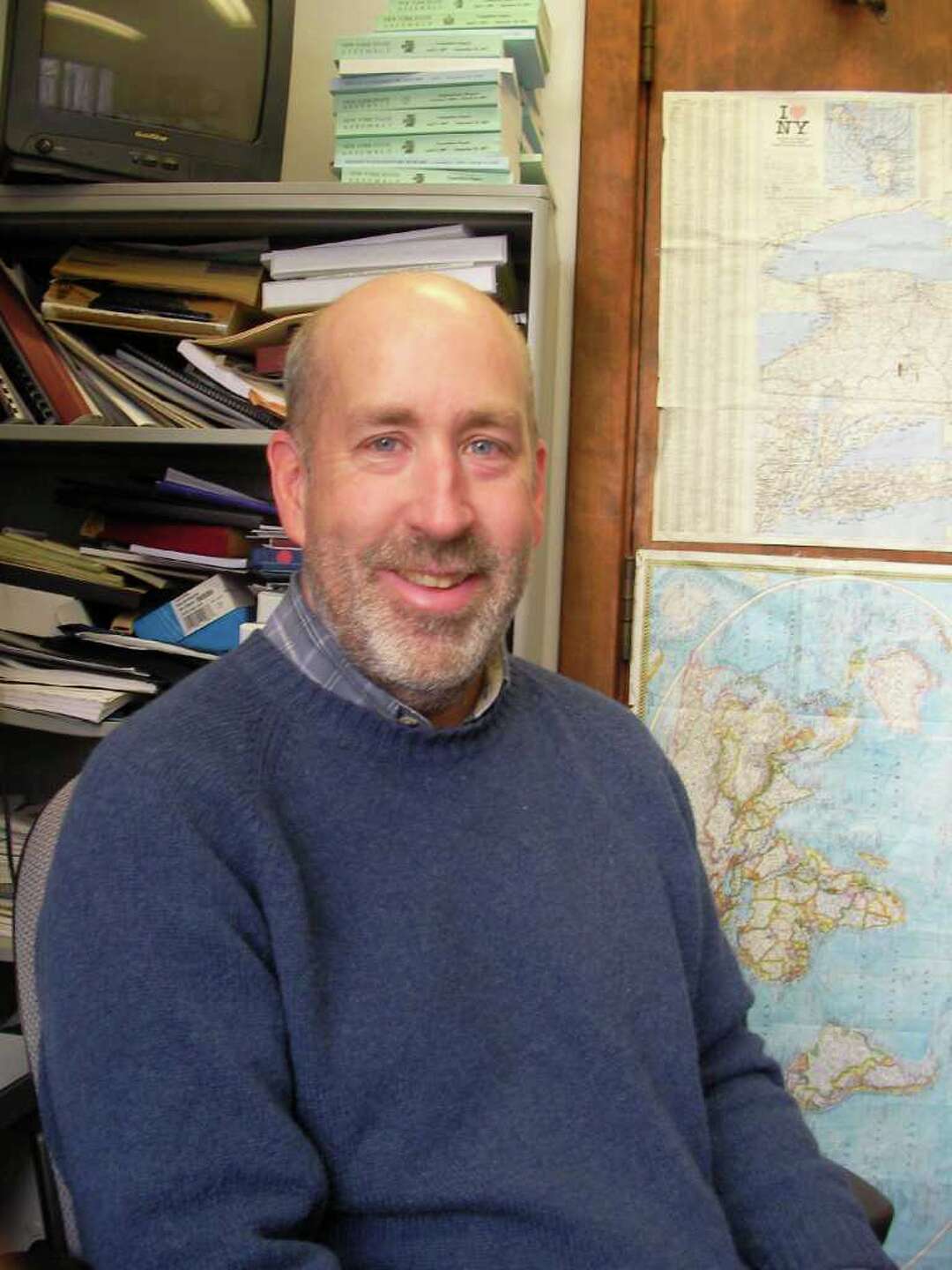 A controversy for state's geologist