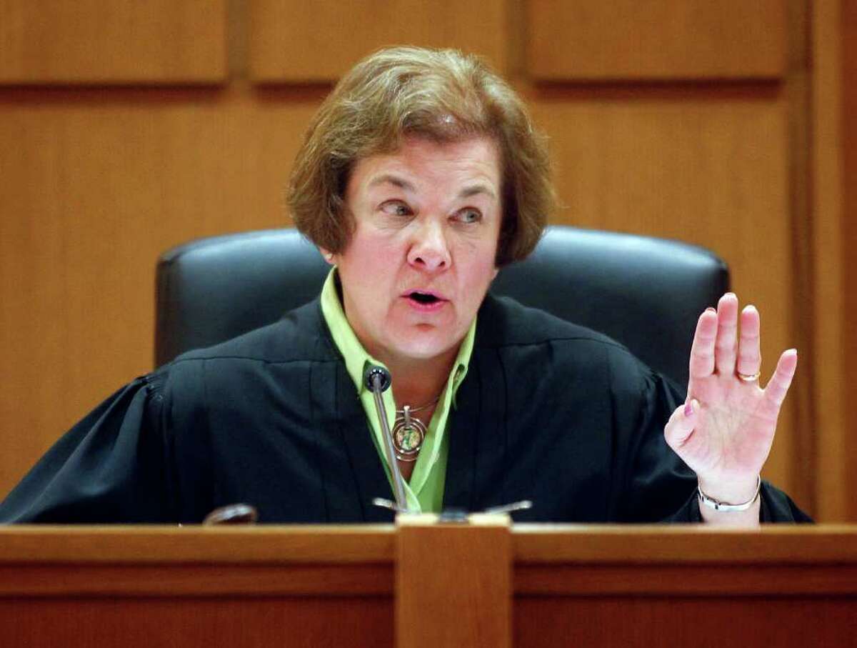 Wis. judge halts implementation of bargaining law