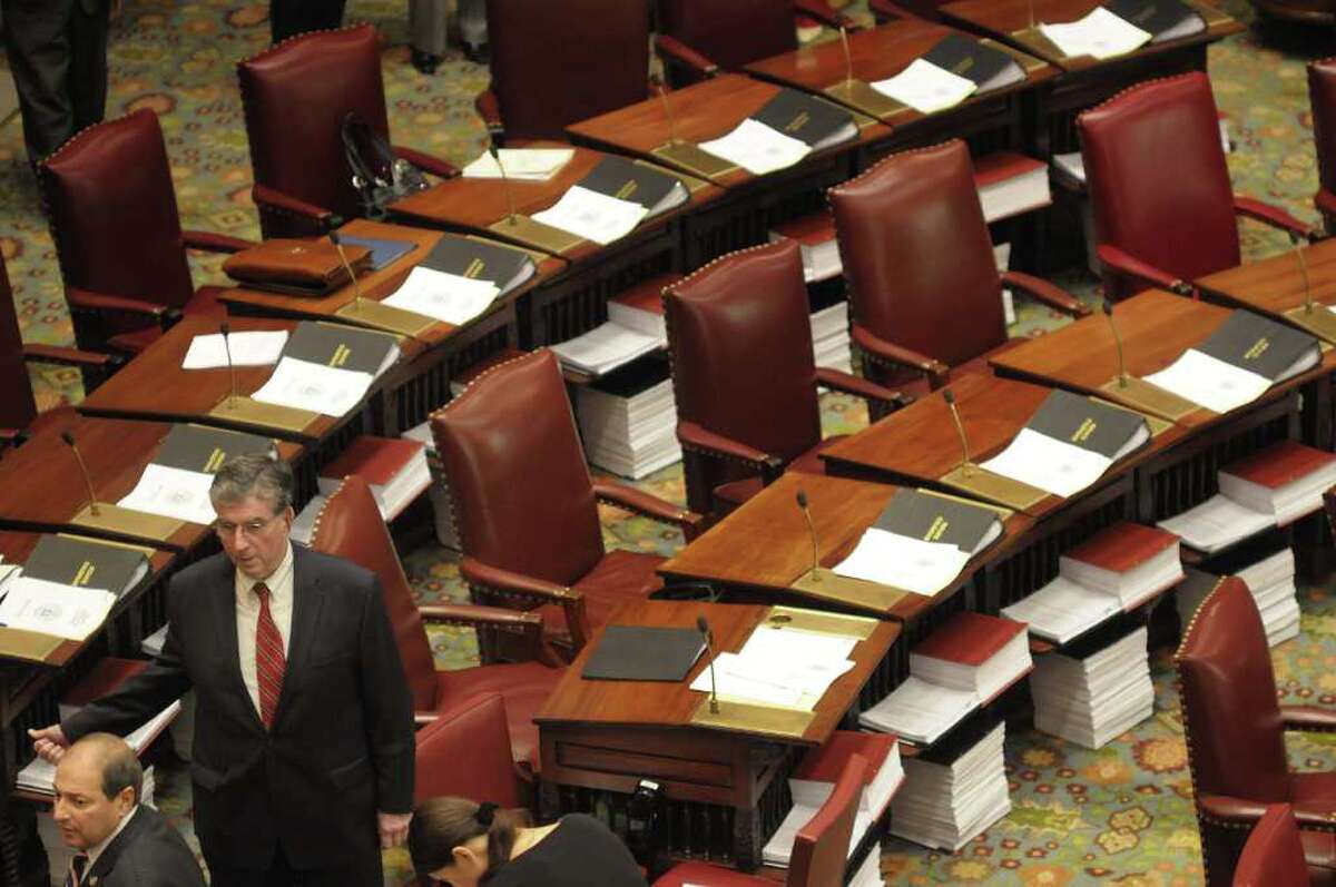 New York State Legislature advances budget bills