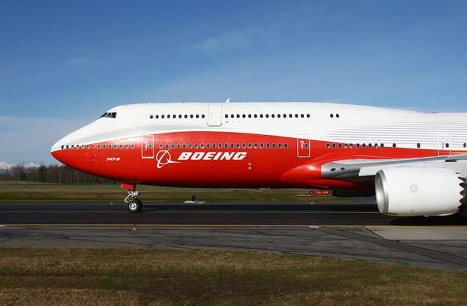 Maiden flight of the Boeing 747-8 - seattlepi.com