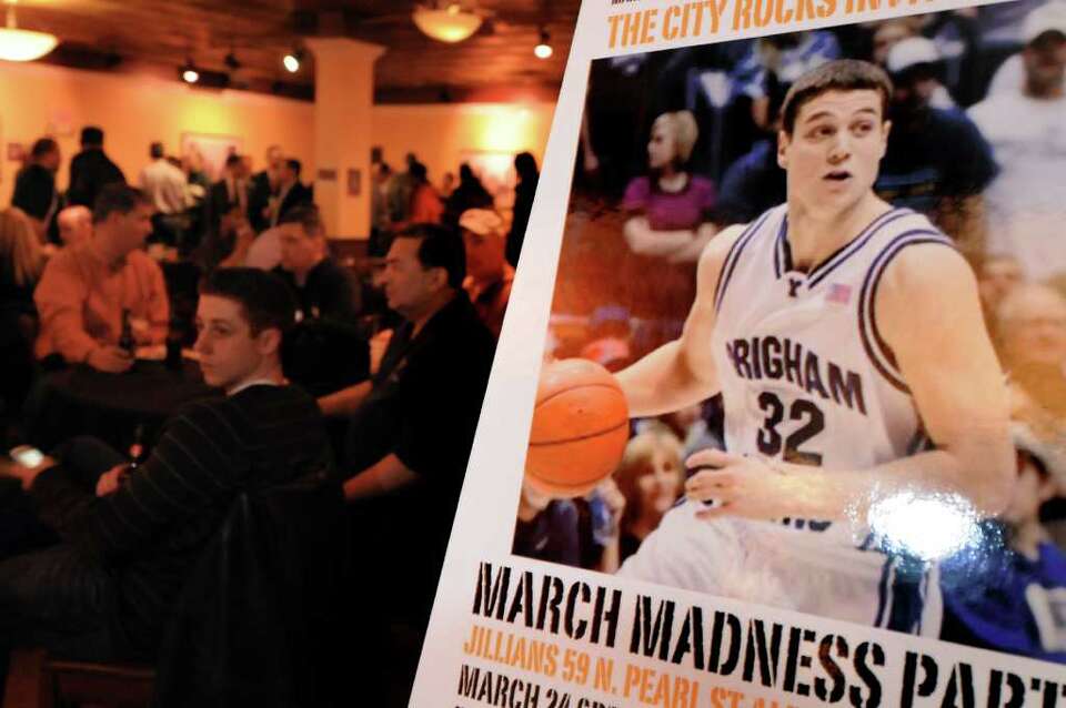 Jimmer Fredette on his USA Basketball role, retiring and ‘Jimmermania'