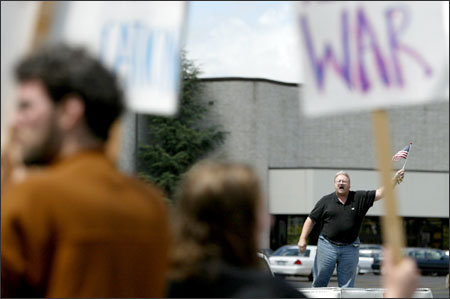 The Day in Pictures - 5/23/2005