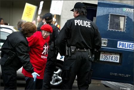 The Day in Pictures - 10/24/2006