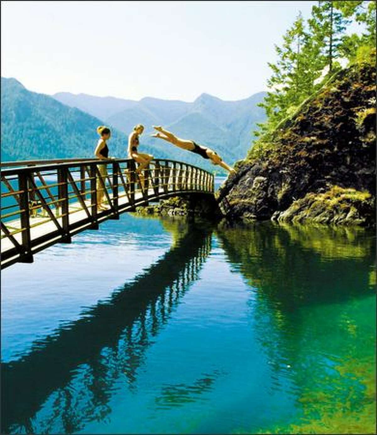 14 must-visit swimming spots around Washington