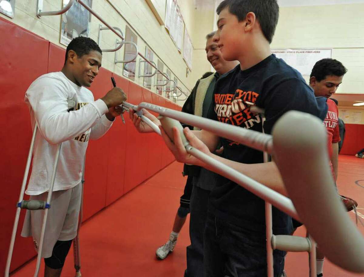 Robles inspires wrestlers