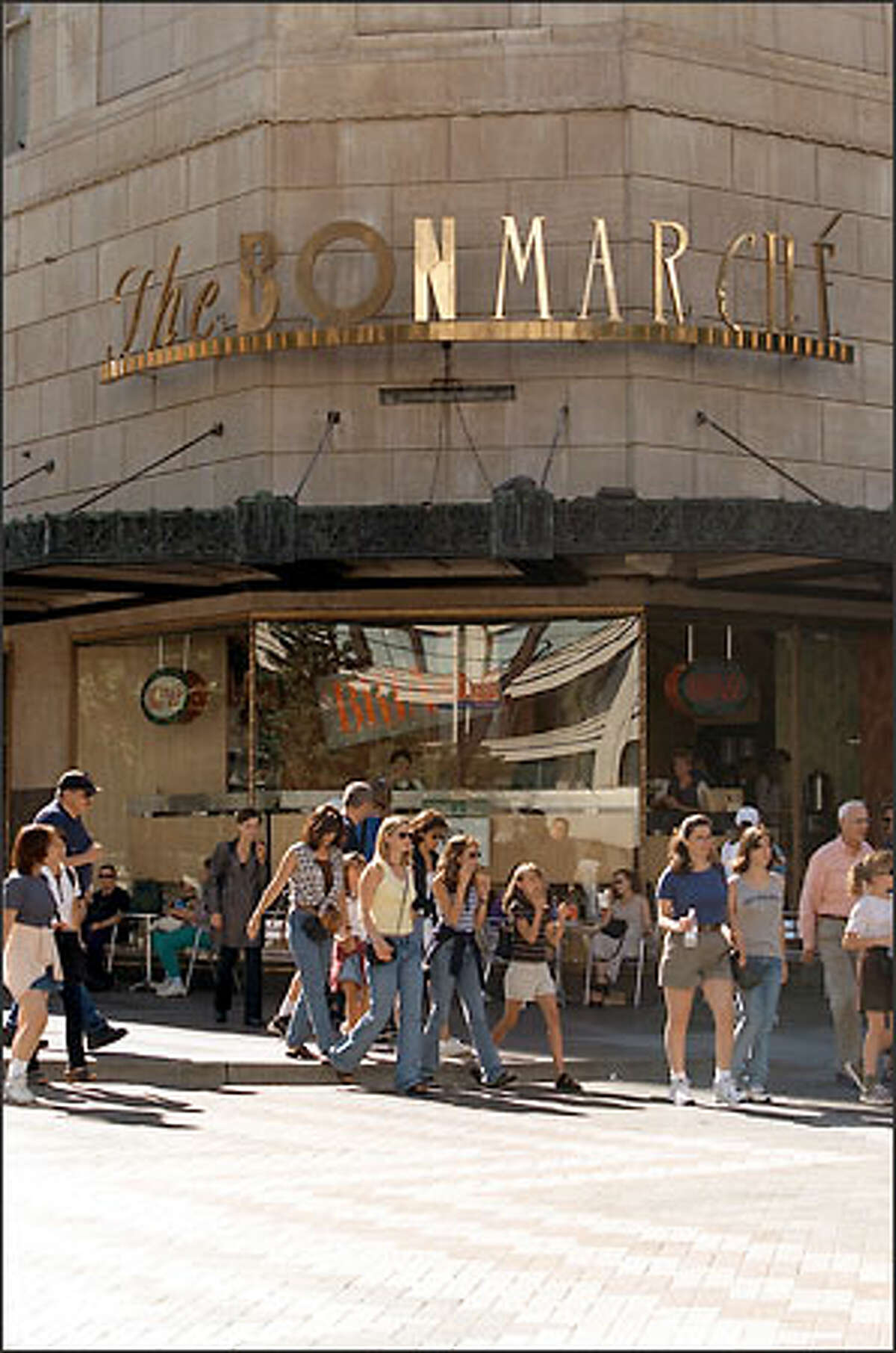 With upcoming downtown Macy's closure, a 90-year staple, comes the end ...