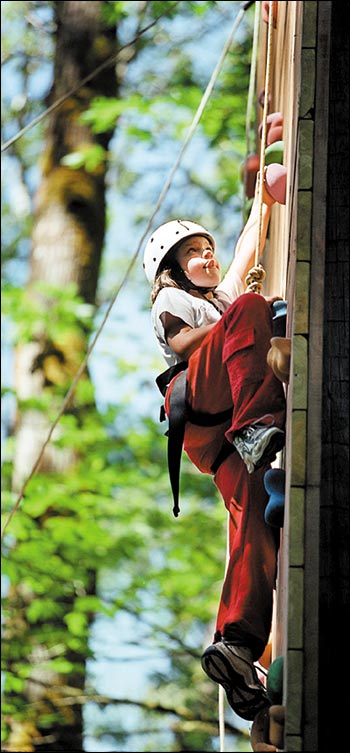 Daily News Gallery - 8/27/2001