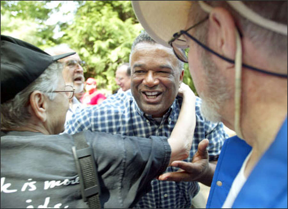 Daily News Gallery - 9/7/2004