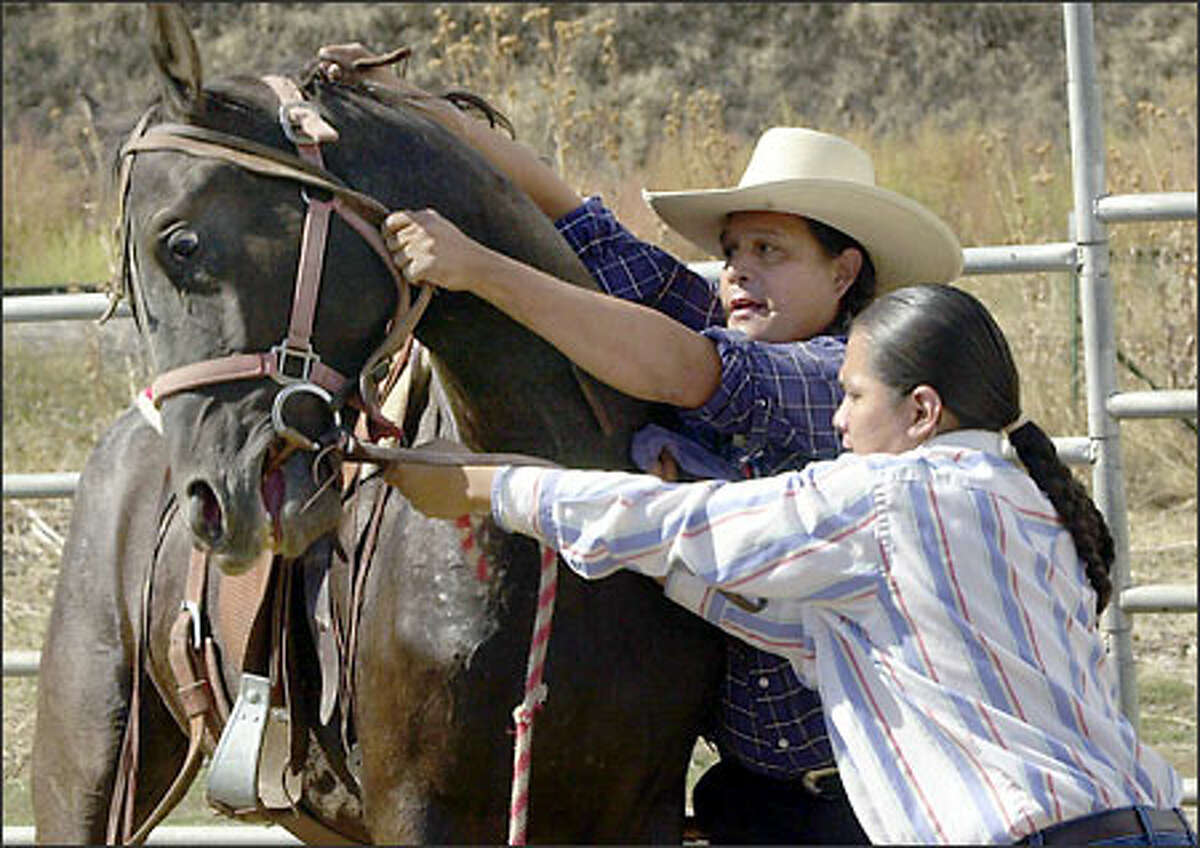 Daily News Gallery - 10/13/2002