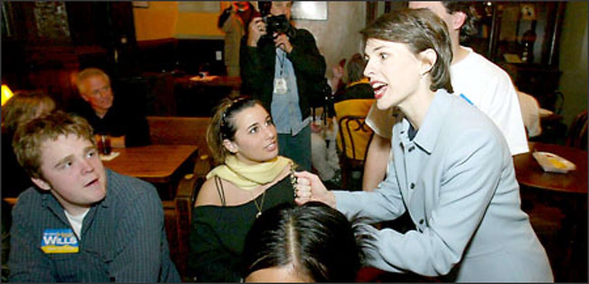 Daily News Gallery - 11/5/2003