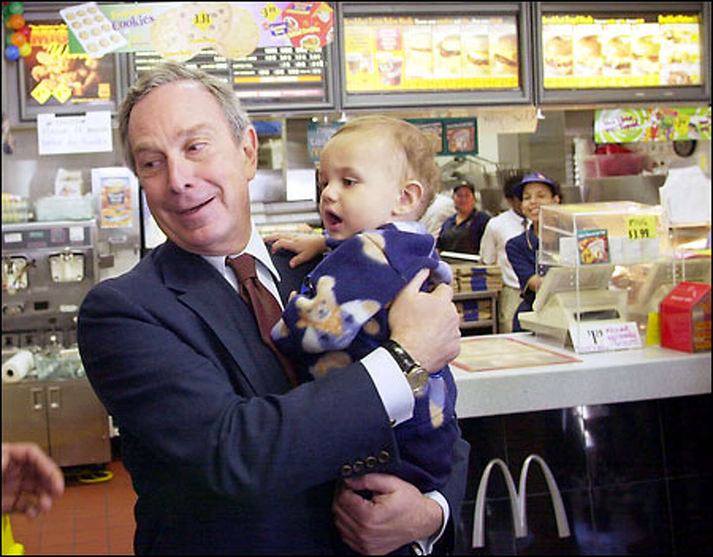 Presidential candidate Michael Bloomberg deploys staff, opens HQ in ...
