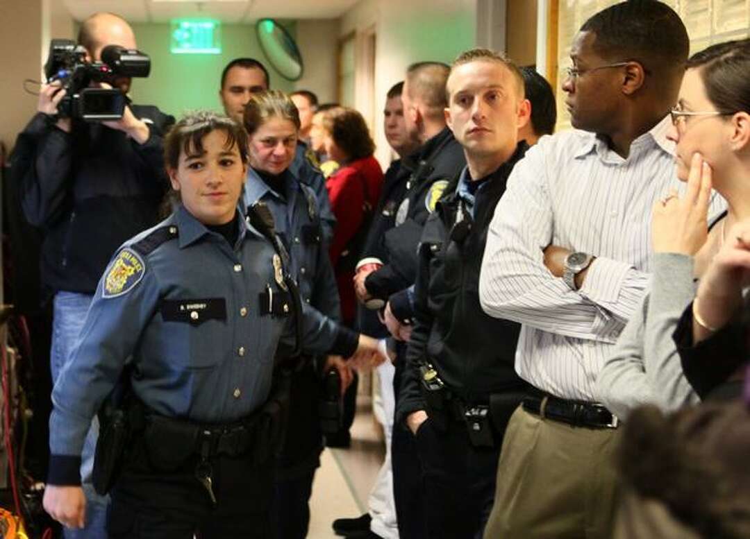 Report: Accused Seattle cop killer tried to kill himself