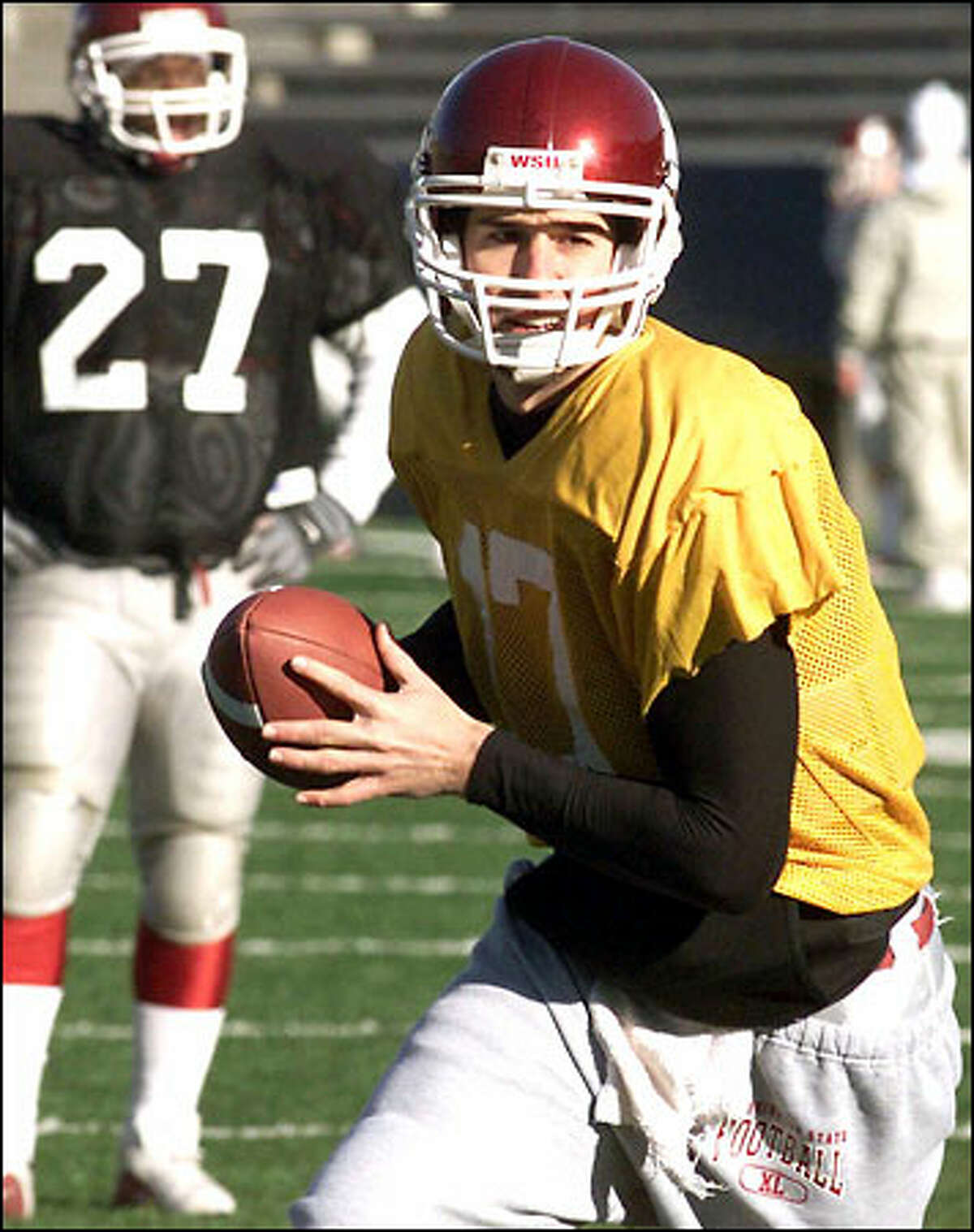 Daily News Gallery - 12/29/2001