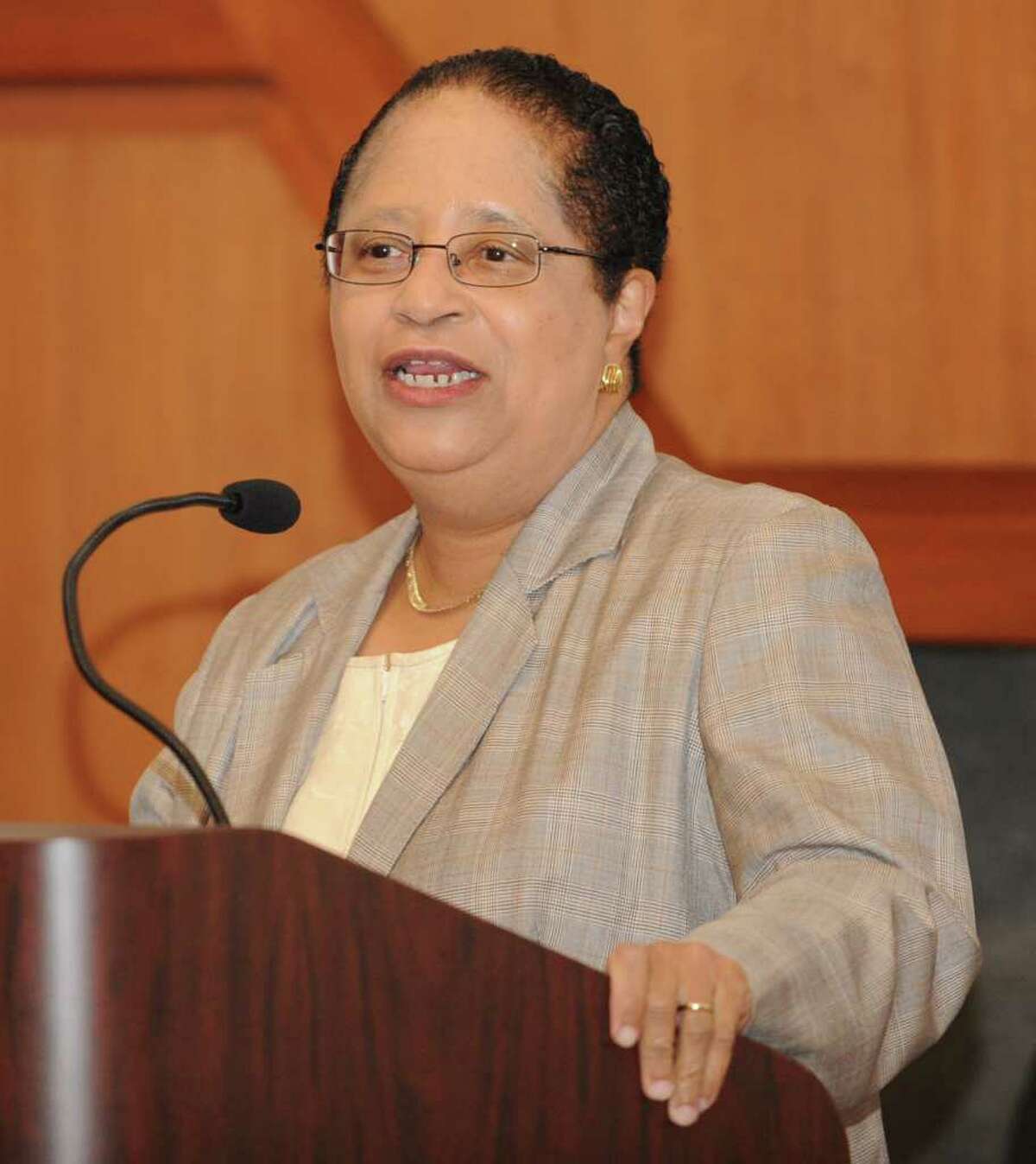 Full circle for RPI grad's long-lost ring