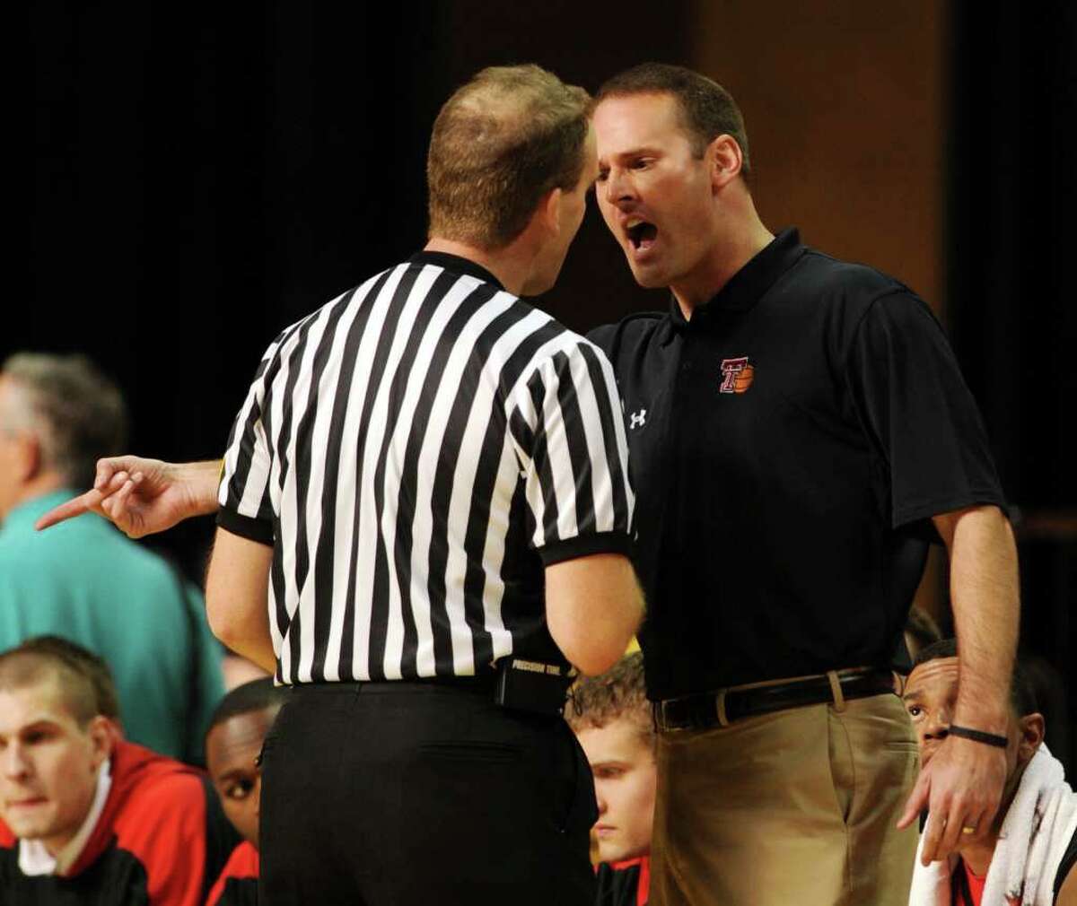 Pat Knight has plenty to prove at Lamar