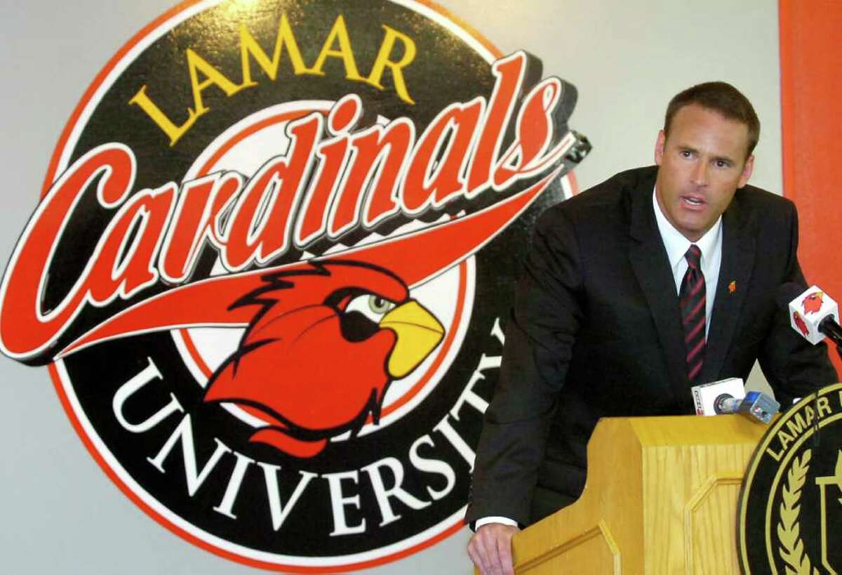 Pat Knight has plenty to prove at Lamar