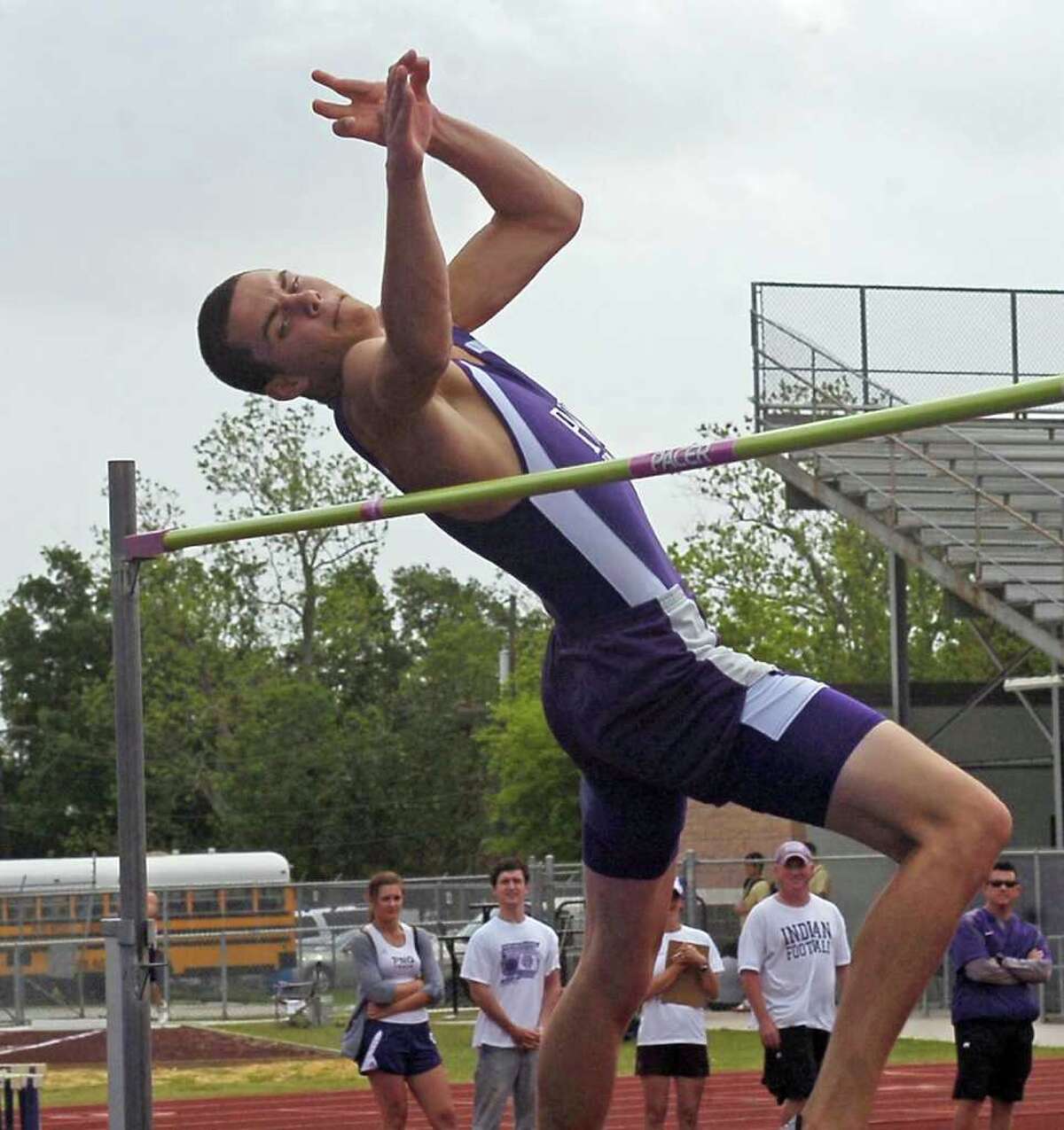PN-G's Richards wins high jump title