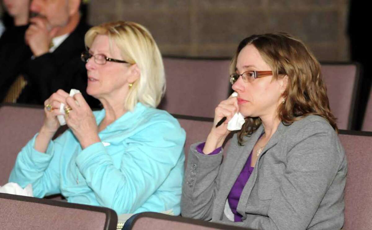 Mom of bullied teen who committed suicide shares her chilling story in ...