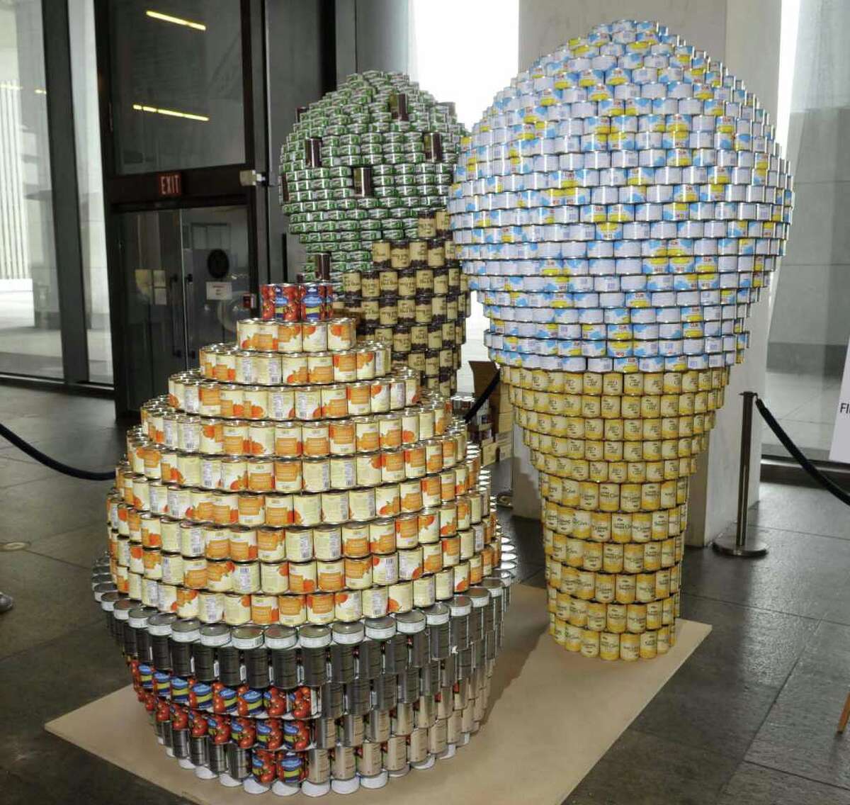 Canstruction campaign against hunger