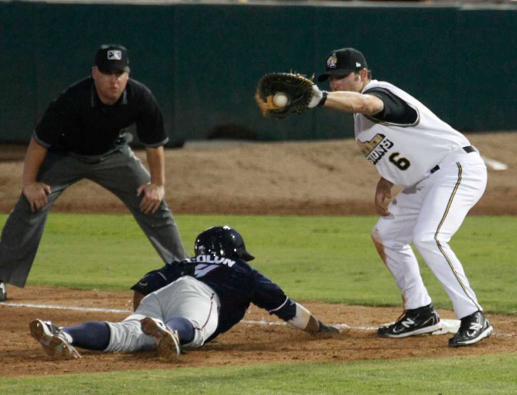 Six-run eighth brightens Missions' home opener