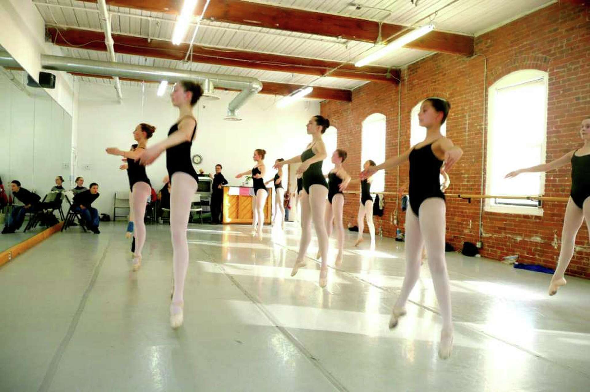 Pointe well taken: Ballerina Irina Dvorovenko shares her magic with ...