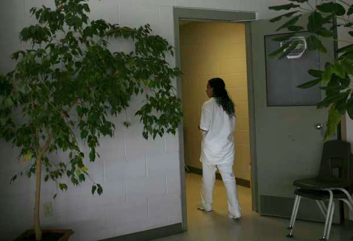 Mother convicted in child's salt-poisoning death given bail