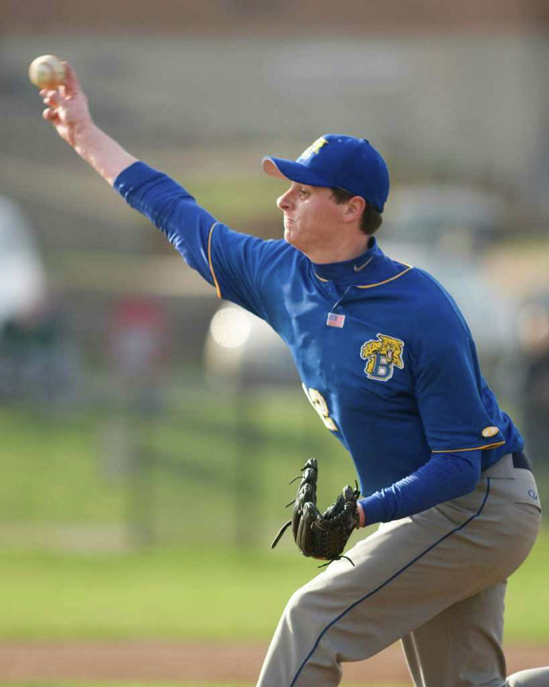 Brookfield baseball tops Newtown, remains undefeated