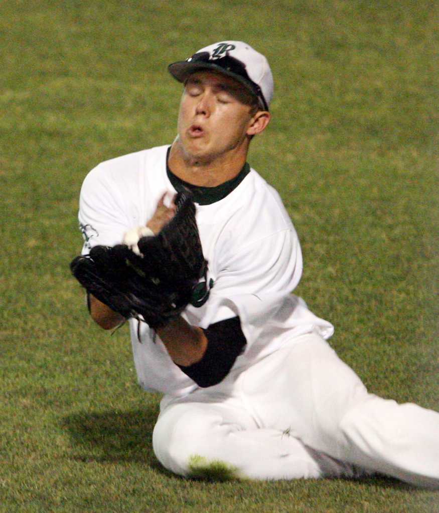 Reagan's Moon lands game-winning grand slam