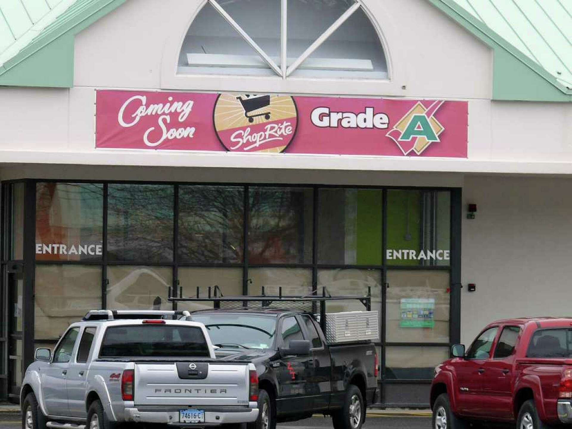 New ShopRite in Fairfield: A few signs of progress