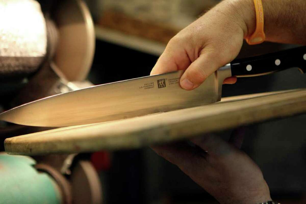 Tips for choosing and maintaining good knives