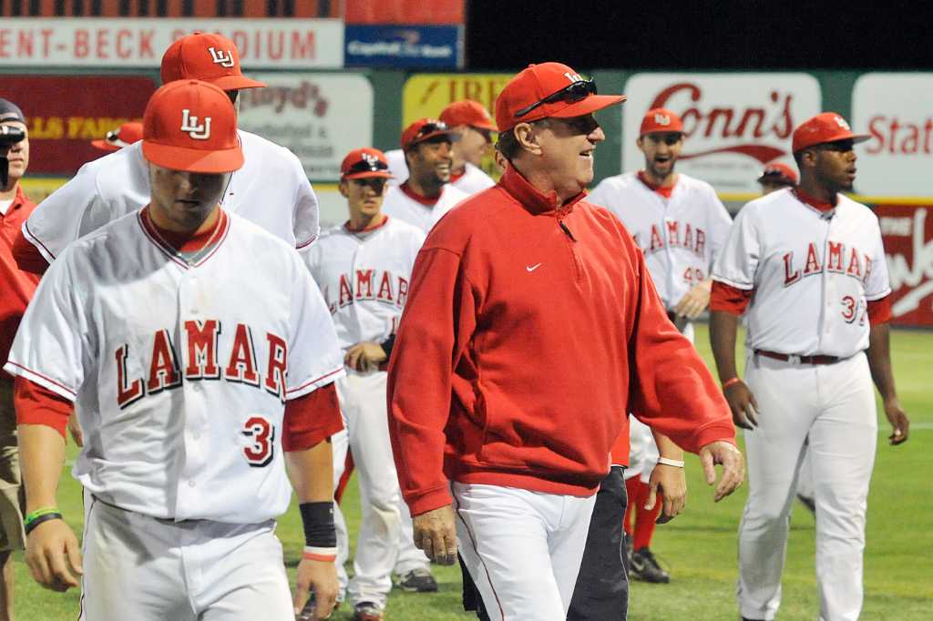 Lamar baseball holds on to give Gilligan 1,200th win