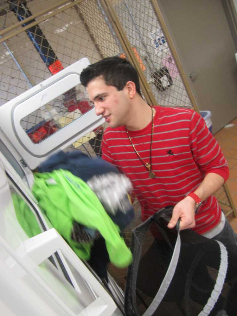 Fairfield University students able to 'view' laundry