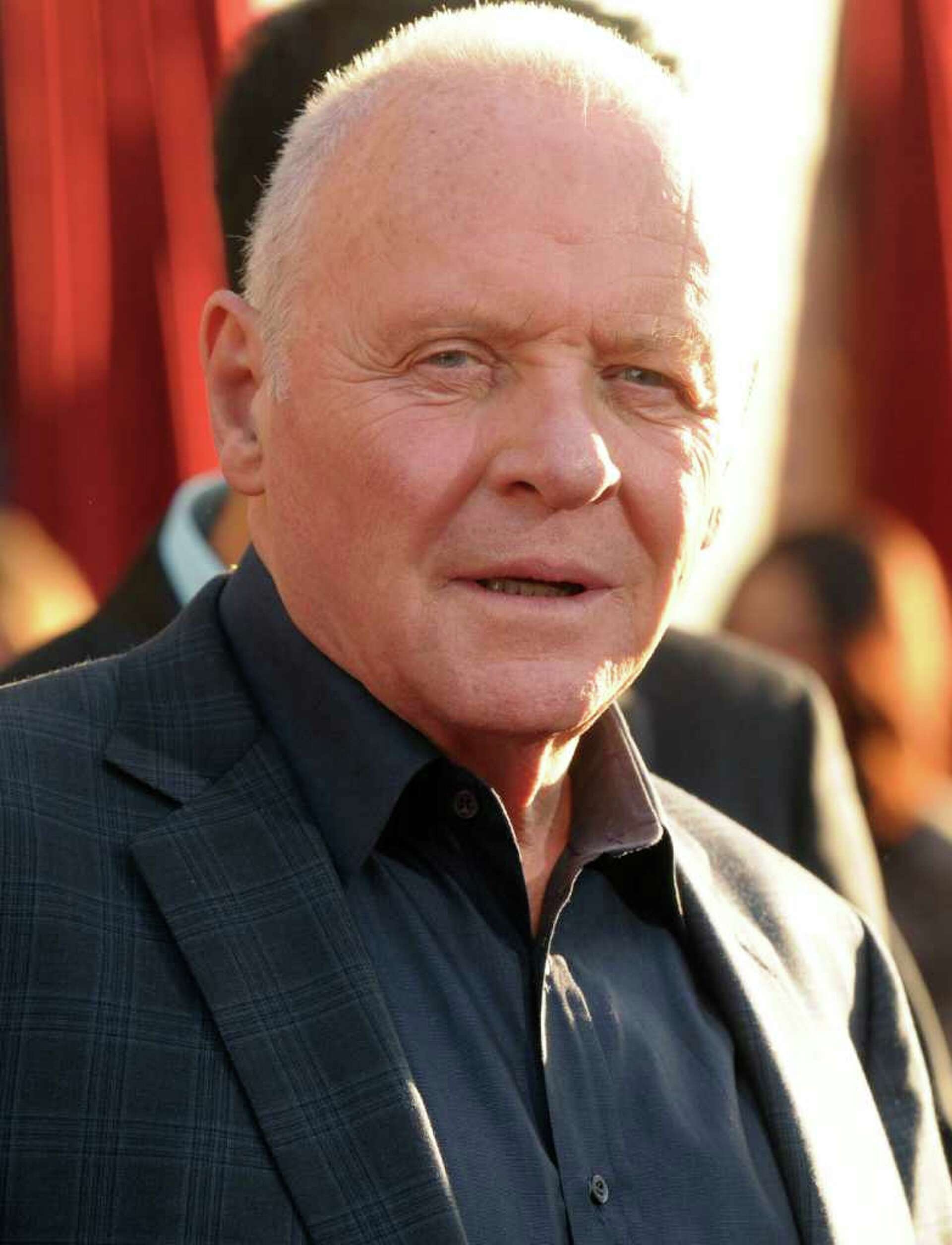 Hunky hero tale 'Thor' just fine in 2-D